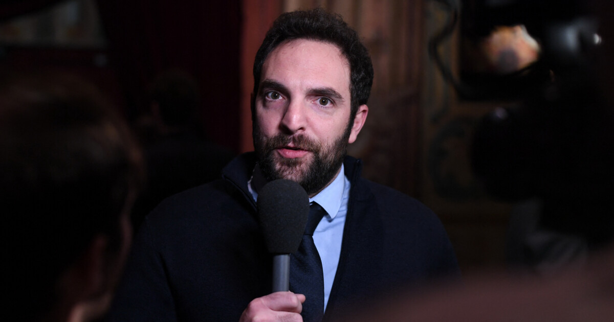 David Mora (Scènes de ménages), jeune papa : "Je continue tout comme ...