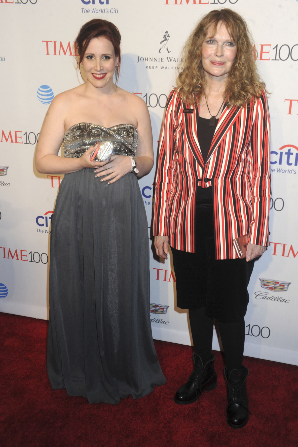 Photo : Mia Farrow et sa fille Dylan O'Sullivan Farrow, enceinte, lors ...