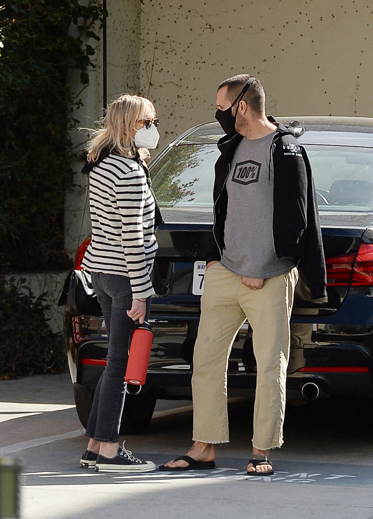 Photo : Exclusif - Robin Wright réconforte son mari Clément Giraudet à ...