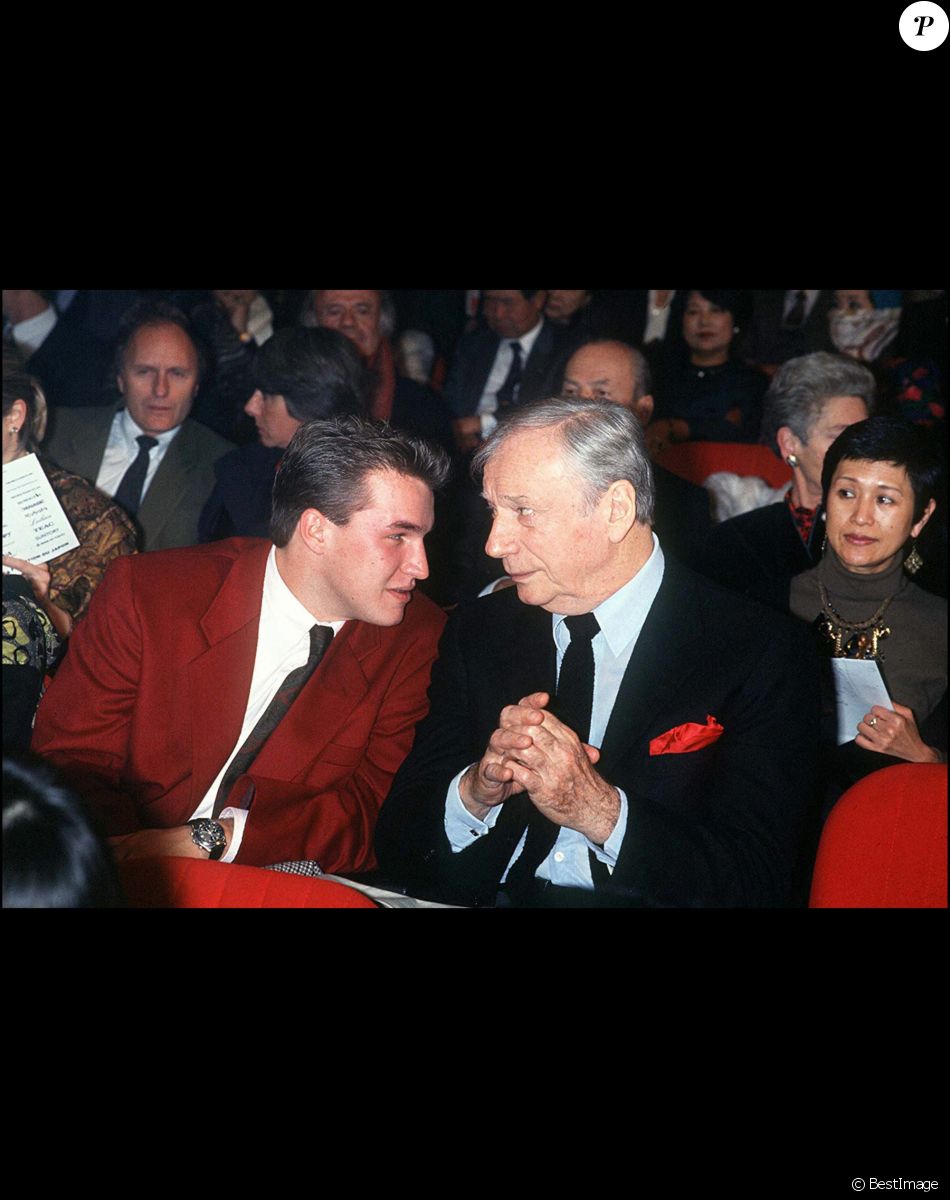 Yves Montand : Son fils Valentin papa et marié, Benjamin Castaldi vend ...