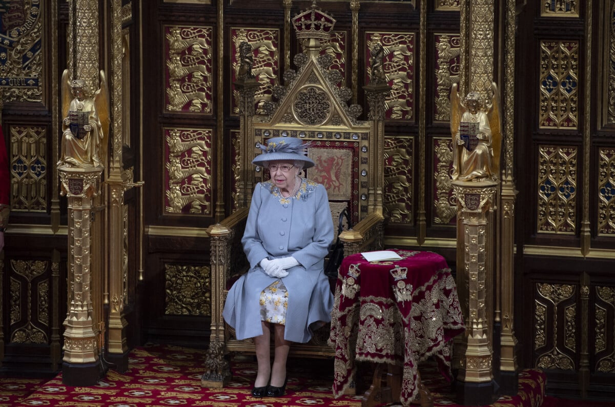 Photo : La reine Elisabeth II d'Angleterre lors de son discours d ...