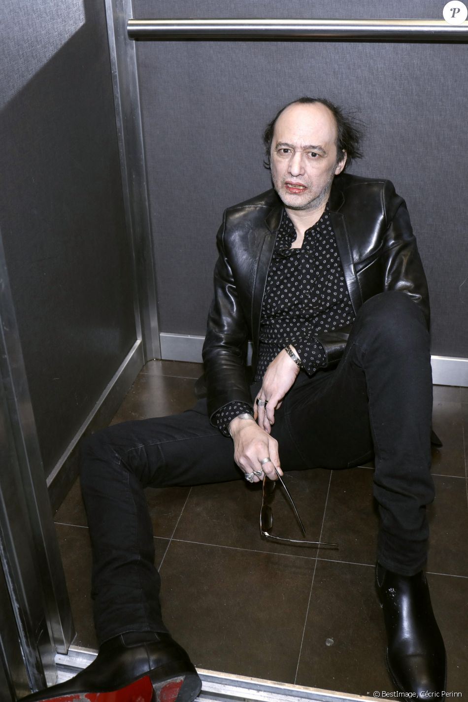 Arielle Dombasle dans un profond chagrin : Nicolas Ker est mort : le ...