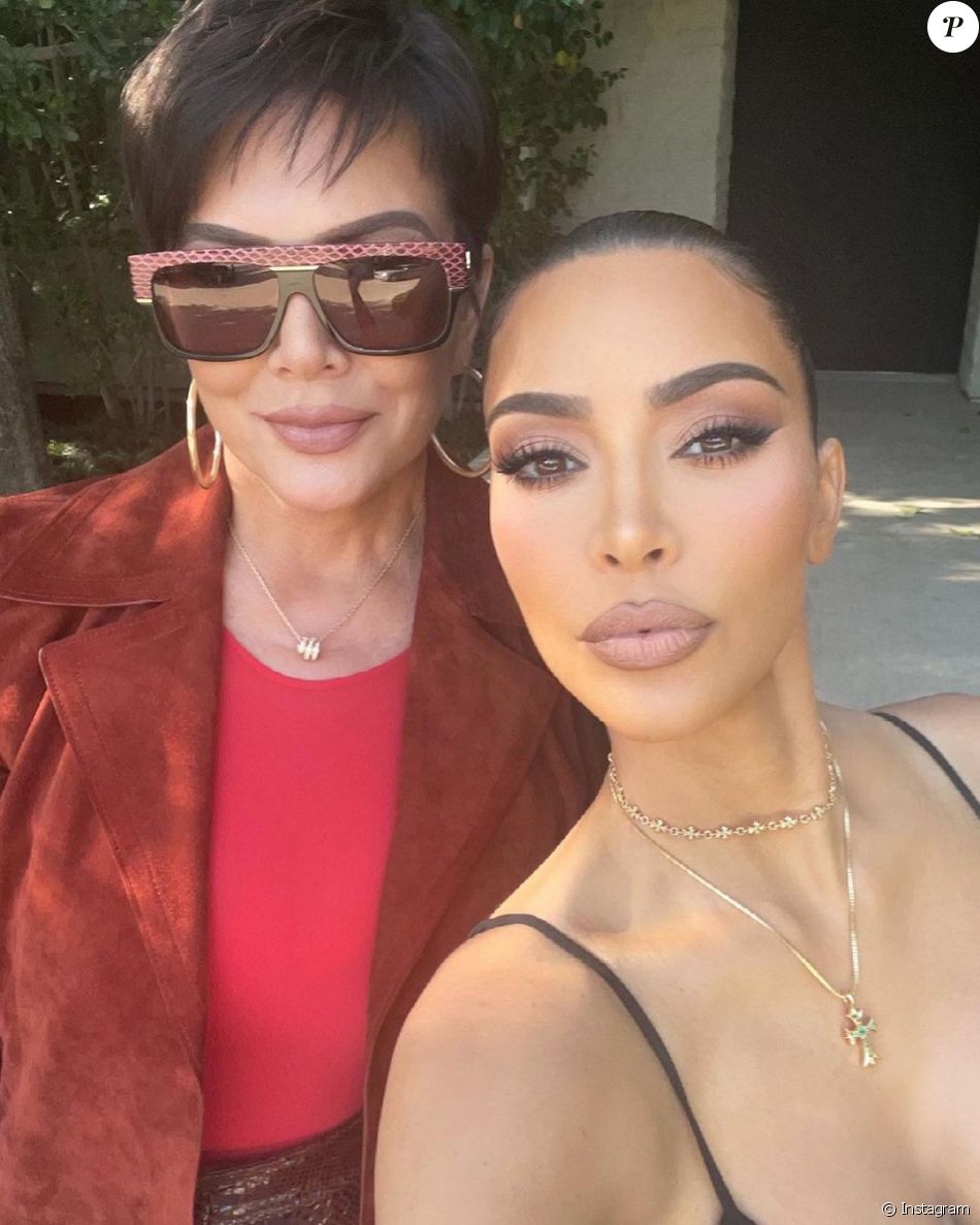 Avec sa momager, Kris Jenner. - Purepeople