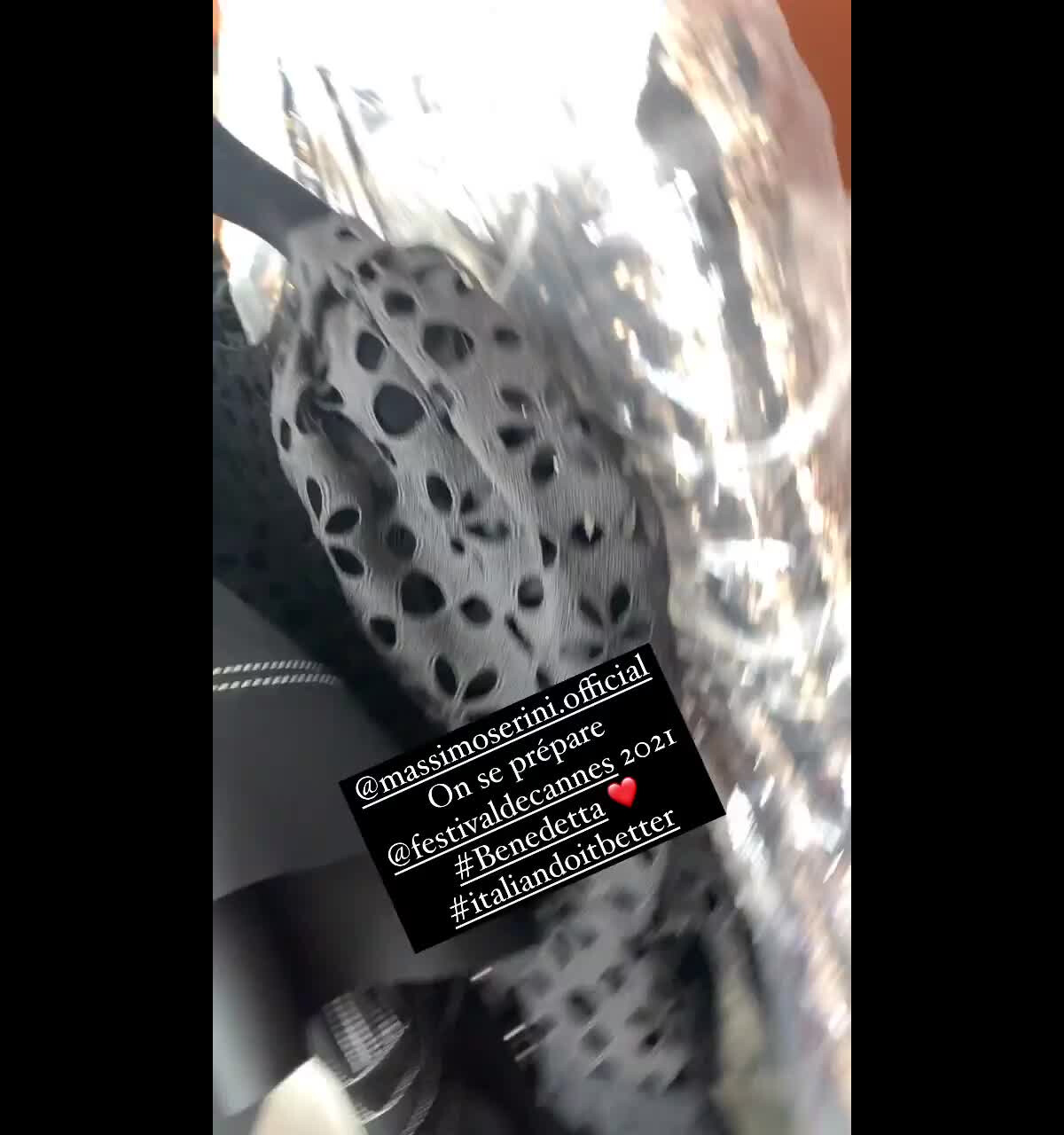 Vidéo : Clotilde Courau se fait chouchouter par Massimo Serini à Cannes ...