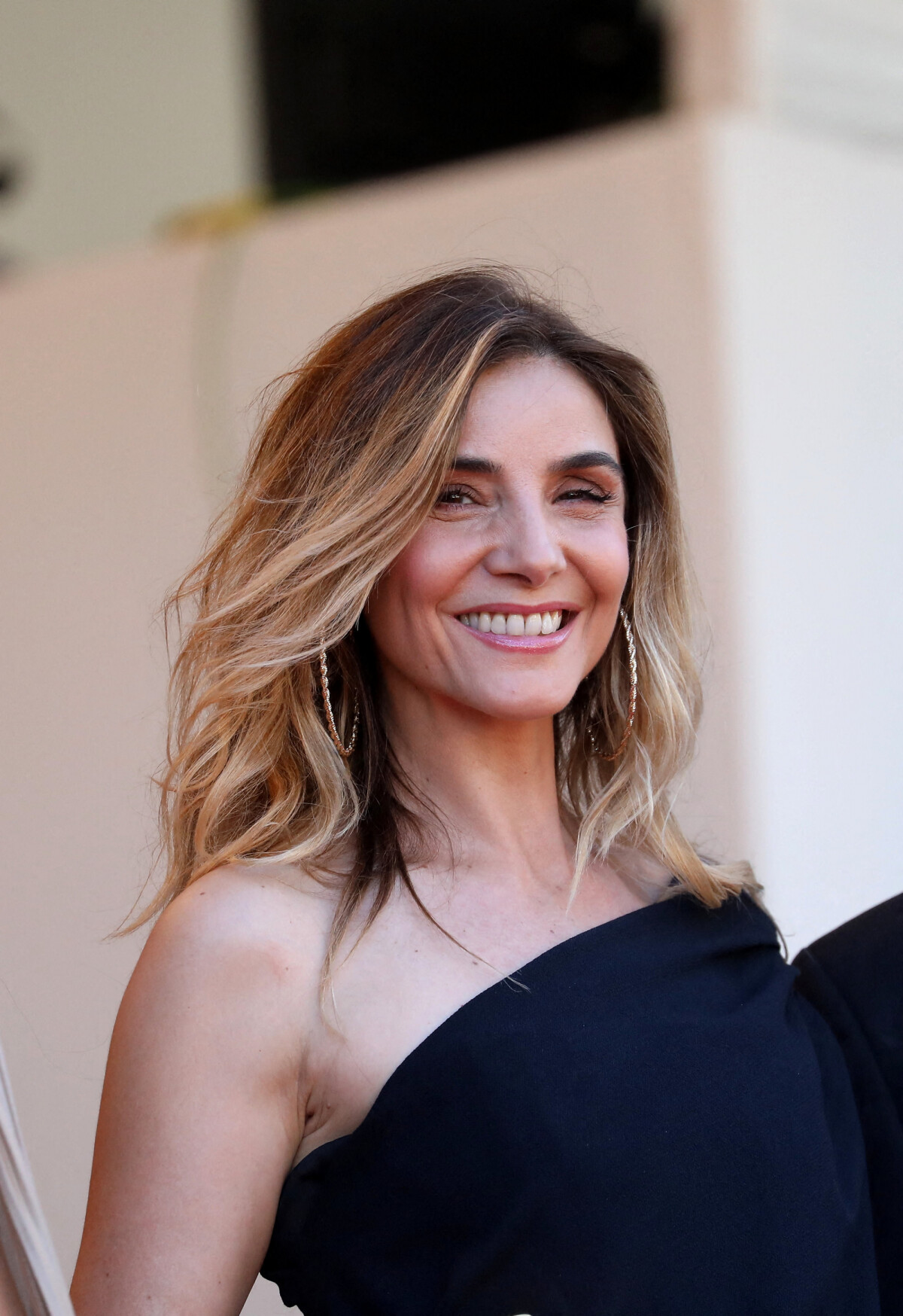 Photo : Clotilde Courau lors de la montée des marches du film ...