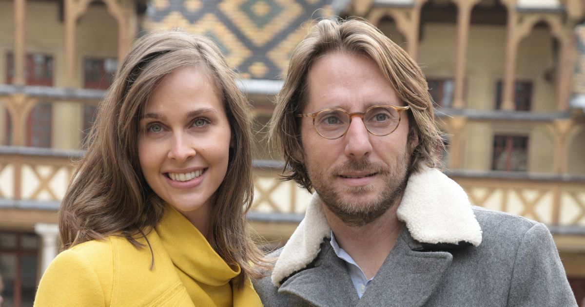 Ophélie Meunier et son mari Mathieu Vergne - 159ème vente aux enchères ...