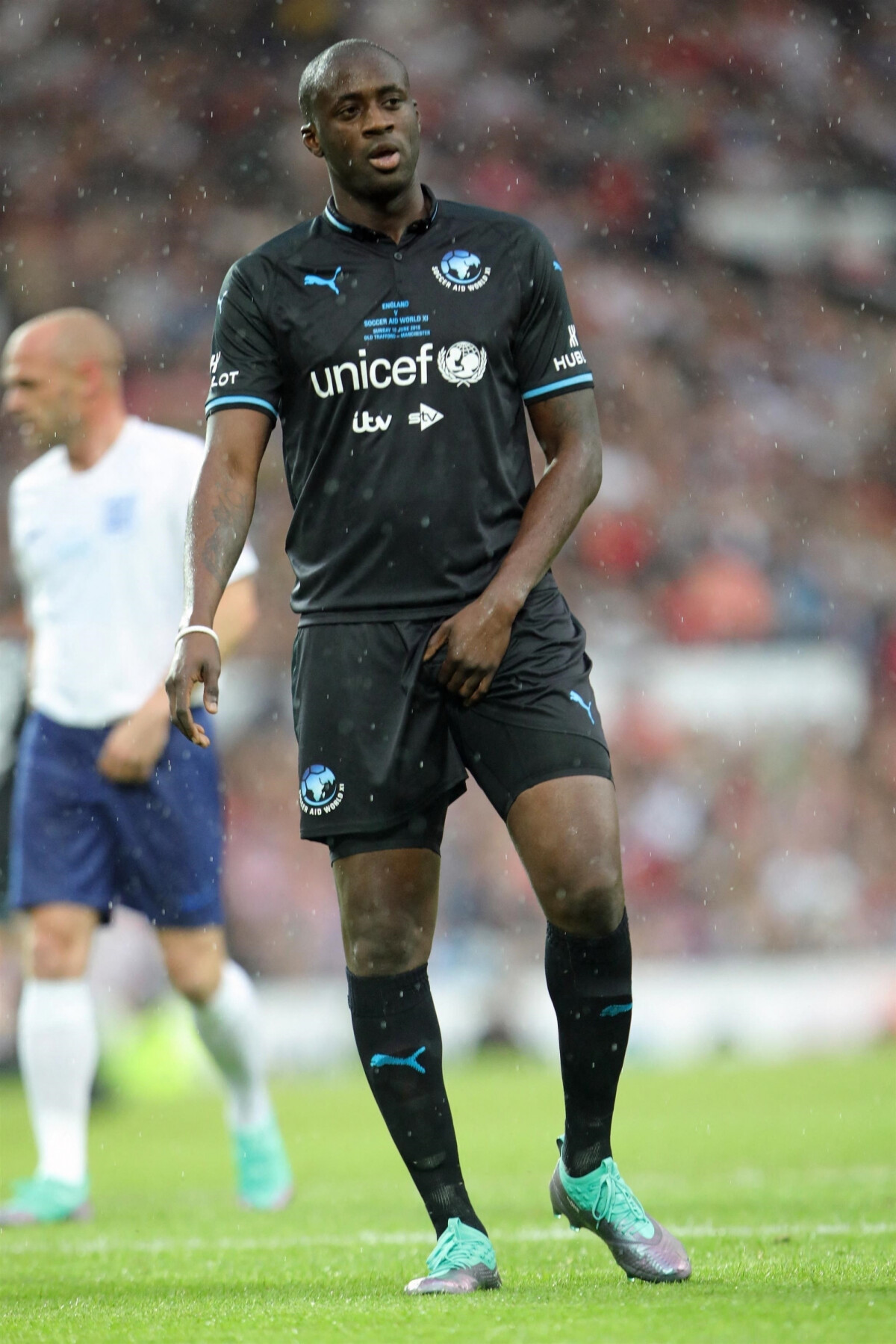 Yaya toure soccer aid store