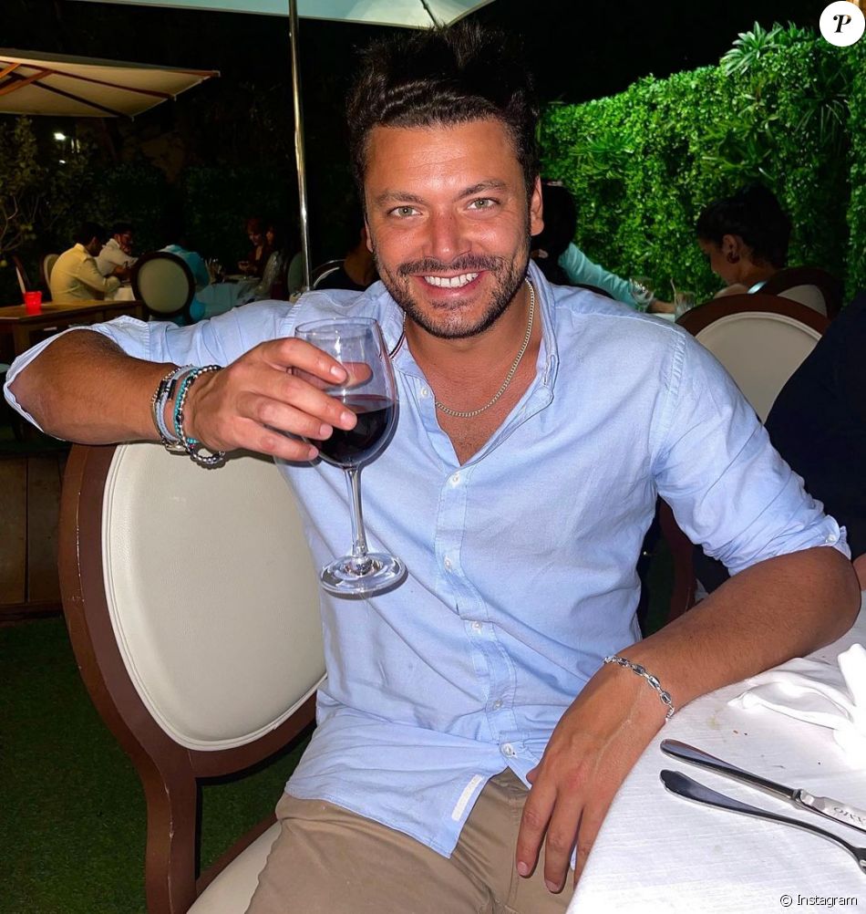 Kev Adams dévoile une vidéo très drôle de lui sur Instagram. - Purepeople