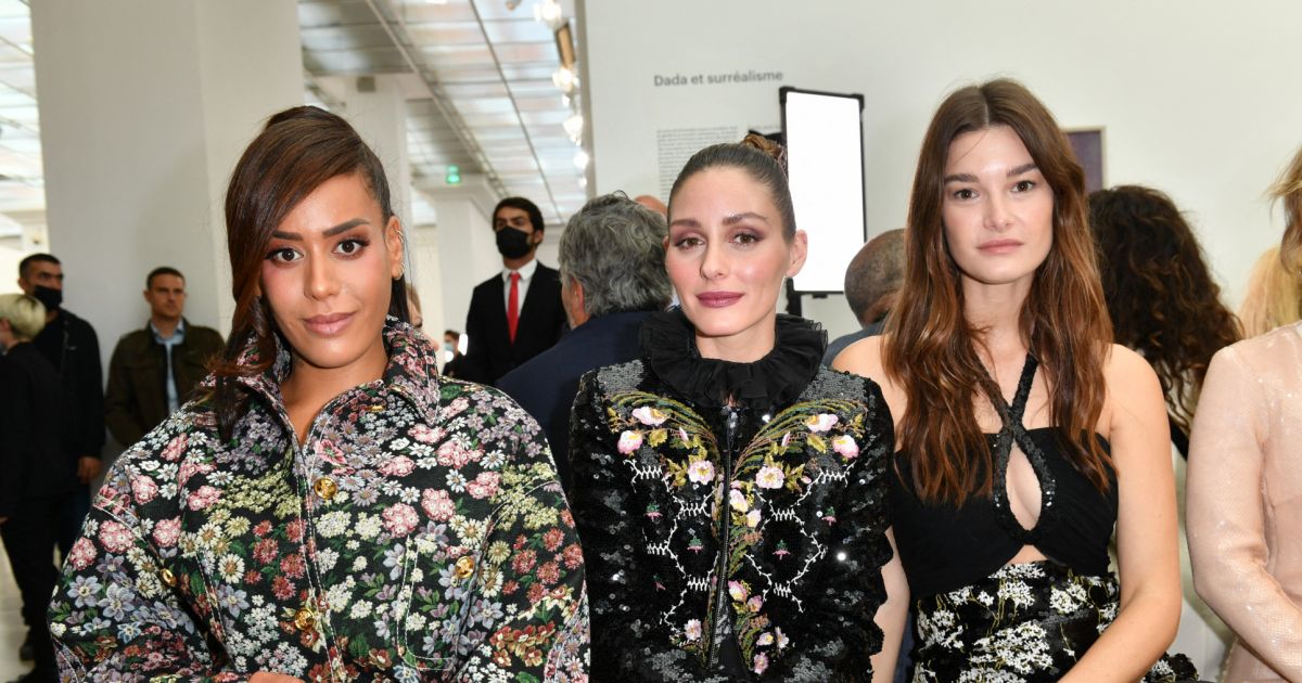 Amel Bent, Olivia Palermo et Ophélie Guillermand au défilé de mode ...