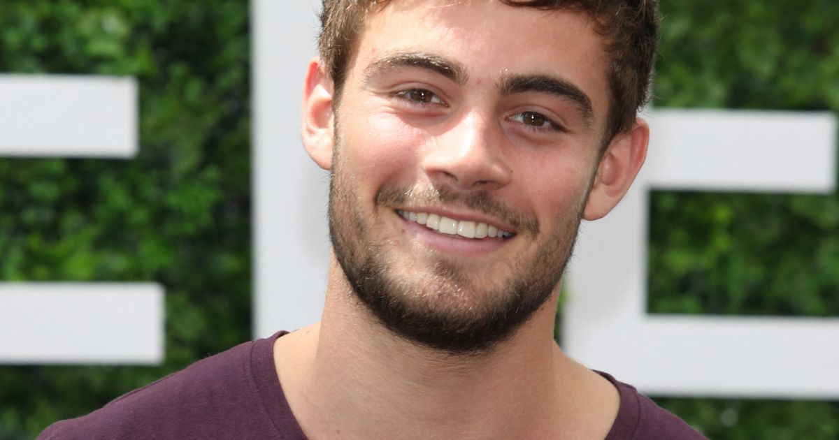 Clément Rémiens au photocall de Demain nous appartient - Photocalls ...