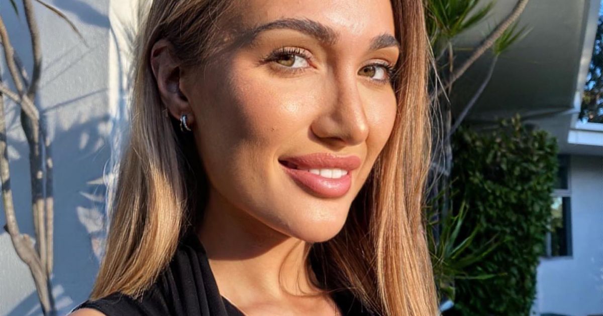 Luna Skye souriante sur Instagram - Purepeople
