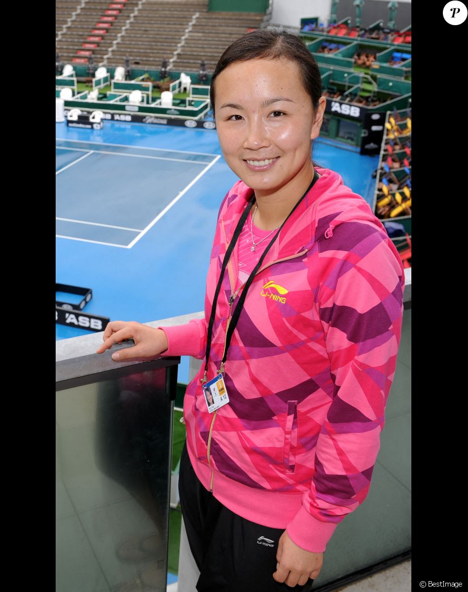 Peng Shuai parle enfin après sa disparition : elle rétropédale et ...