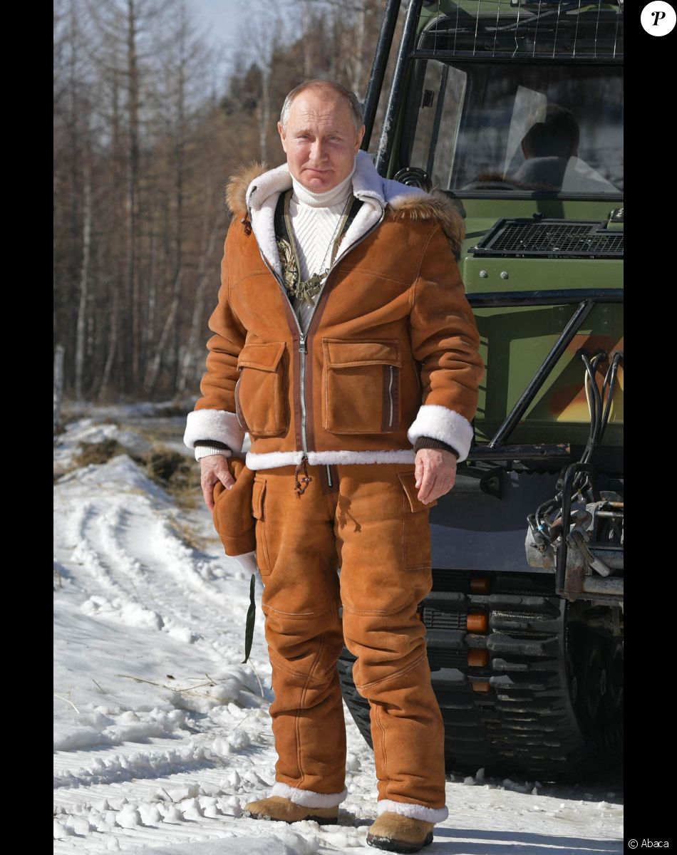 Vladimir Poutine : Pourquoi le dirigeant russe passe-t-il son temps à ...