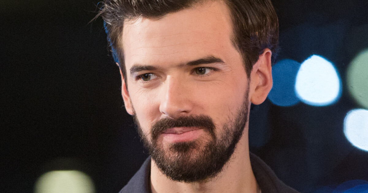 Marc-Antoine Le Bret en deuil : l'humoriste a perdu son papa : Le diaporama - Purepeople