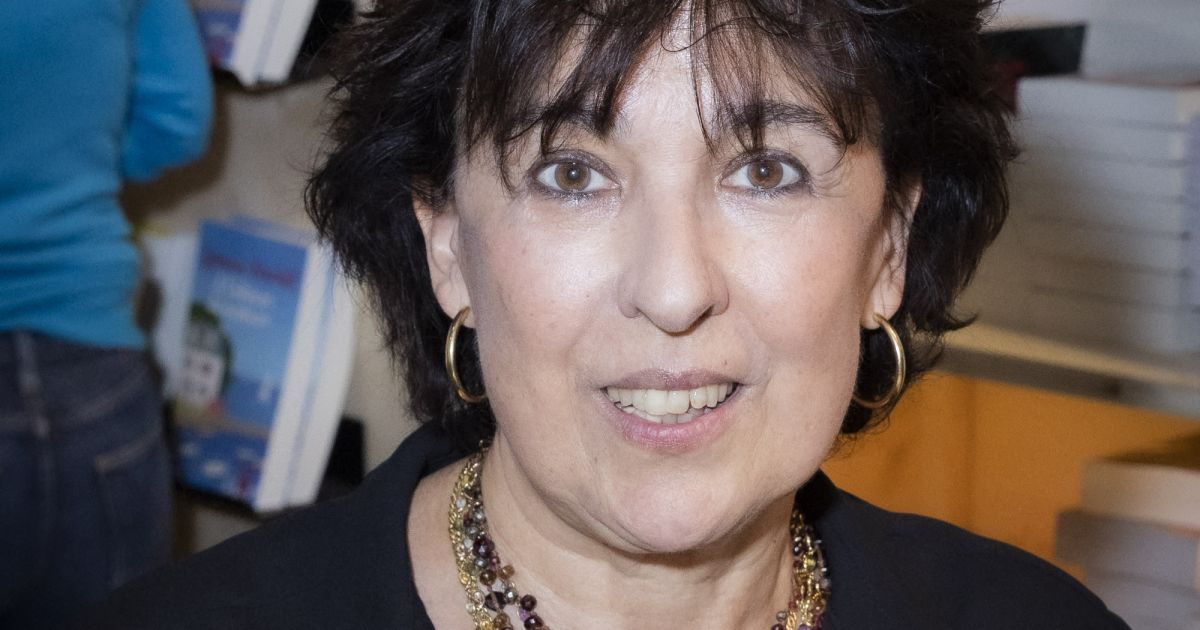 Isabelle Alonso au Festival du Livre de Paris au Grand Palais éphémère ...