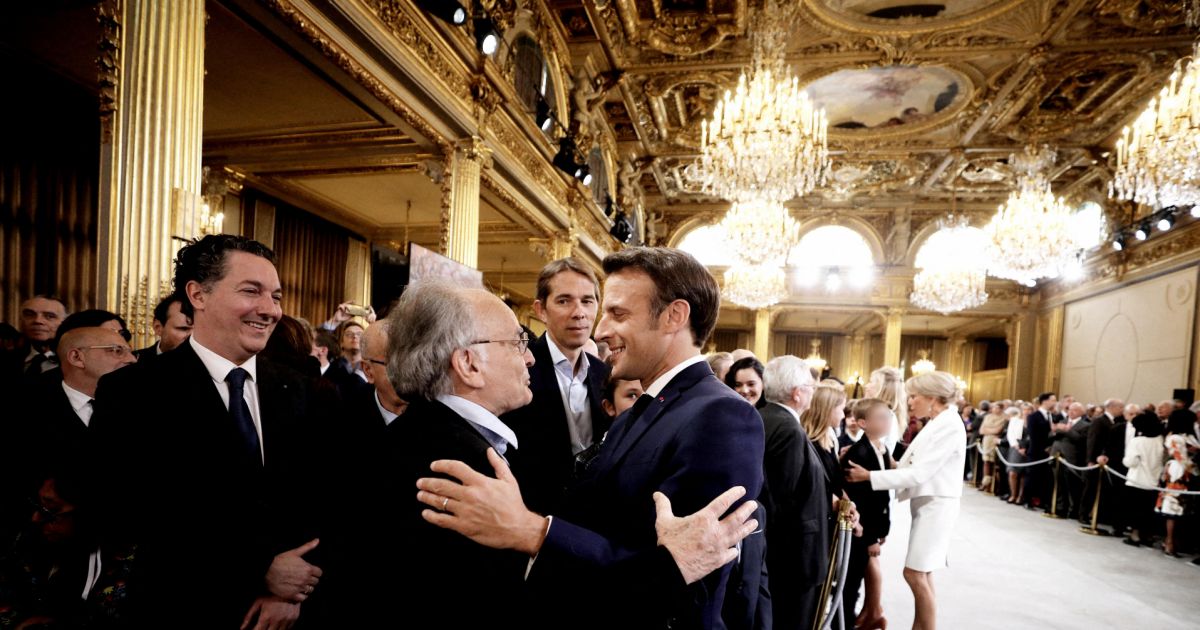 Guillaume Gallienne, Jean-Michel Macron et son fils Emmanuel Macron ...