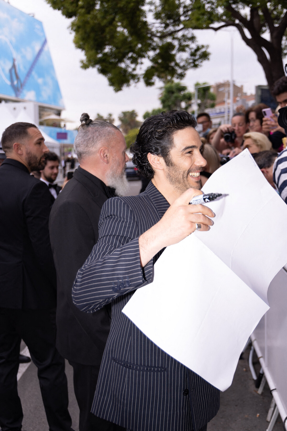 Photo : Exclusif - Tahar Rahim - Montée des marches du film "Les ...