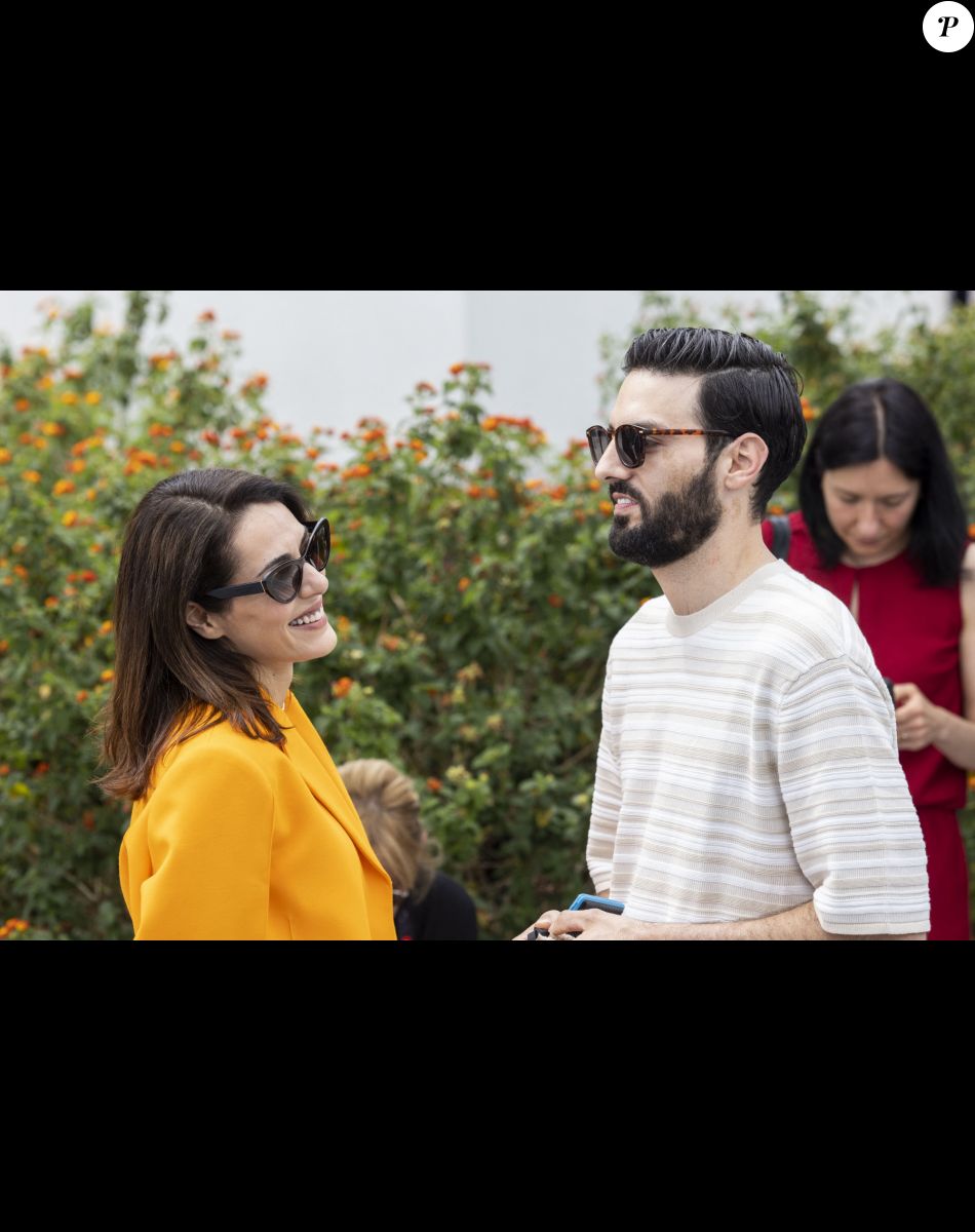 Sofia Essaidi en couple : elle embrasse passionnément son chéri, Adrien ...