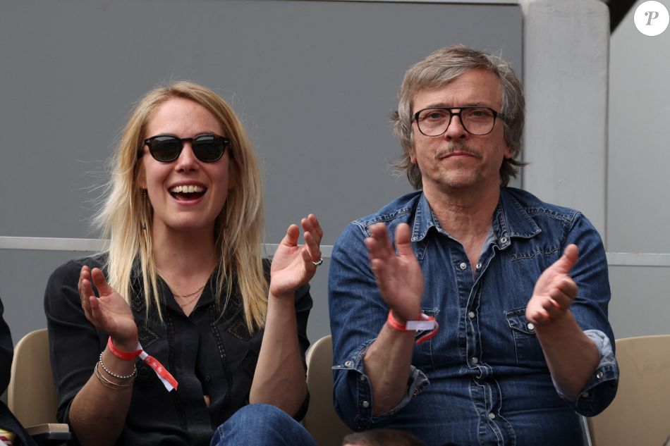 Mathilde Ripley, Pascal Demolon en tribunes lors des Internationaux de ...