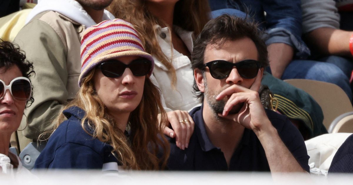 Edouard Lax, Sigrid Bouaziz en tribunes lors des Internationaux de ...