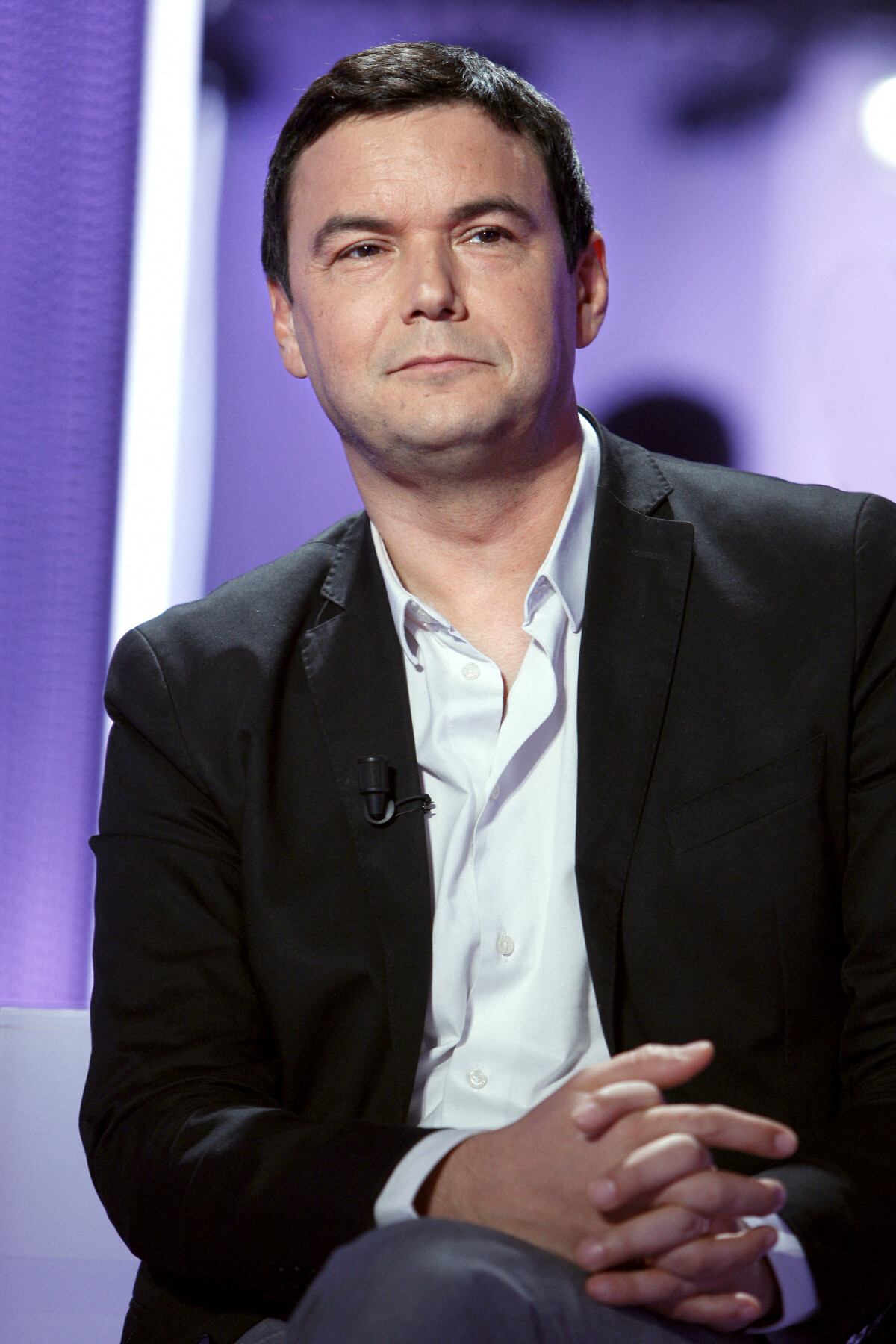 Photo : Portrait de Thomas Piketty en 2015 - Purepeople