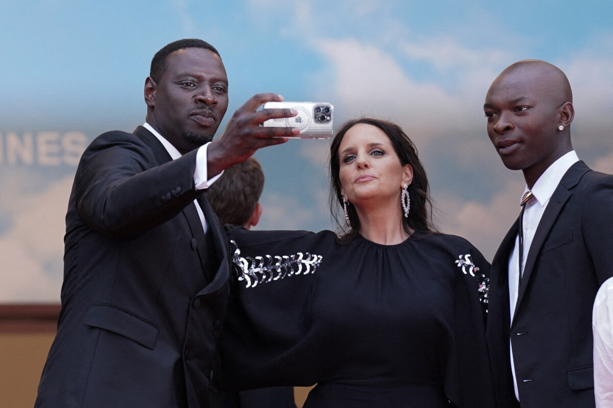 Photo : Omar Sy avec sa femme Hélène, Alassane Diong à la montée des ...