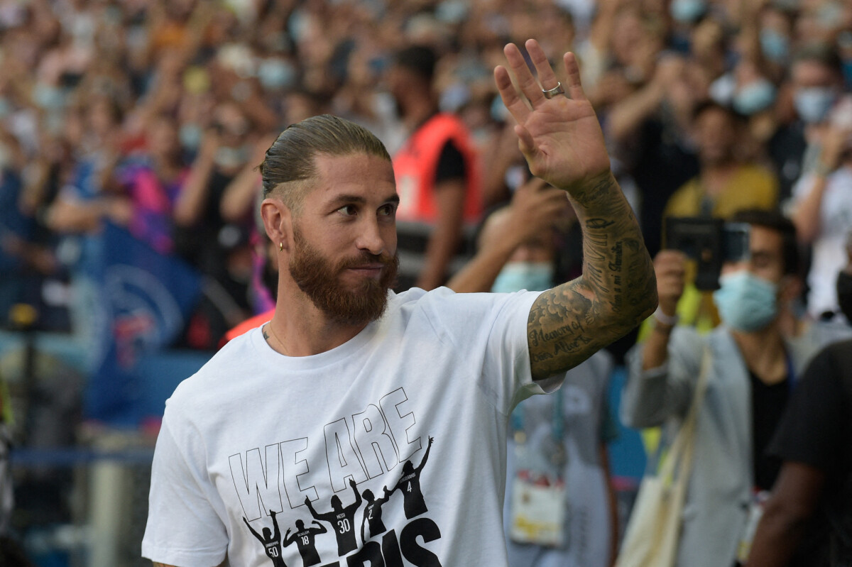 Photo : Presentation de Sergio Ramos ( 4 - PSG ) - - Présentation des ...