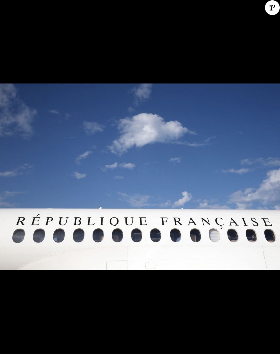 Emmanuel Macron en Ukraine : rares images de l'intérieur son luxueux ...