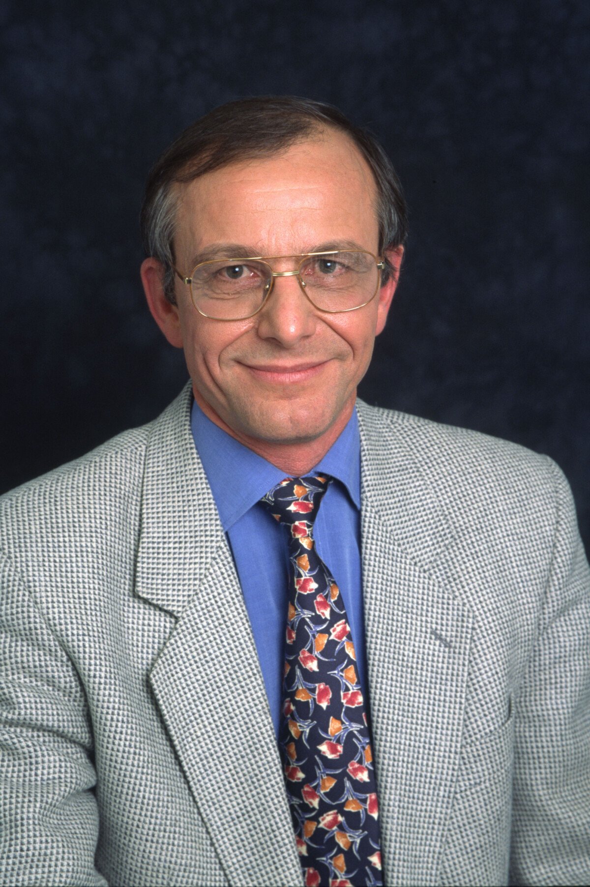 Photo : Axel Kahn - portrait - Purepeople