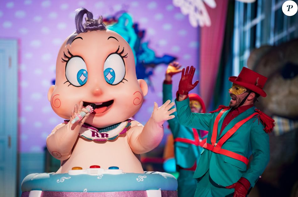Le Bébé, costume de la saison 4 de Mask Singer, sur TF1 - Purepeople