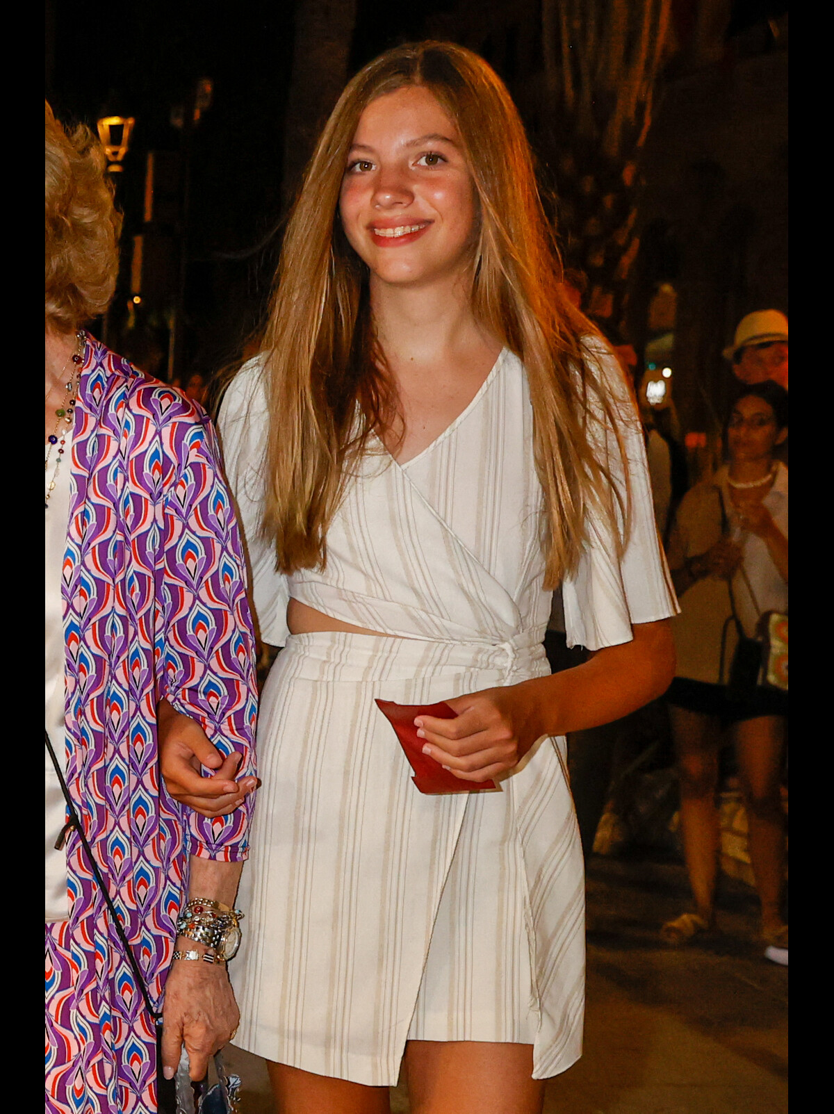 Photo : L'infante Sofia - La reine Letizia d'Espagne, ses filles et la ...