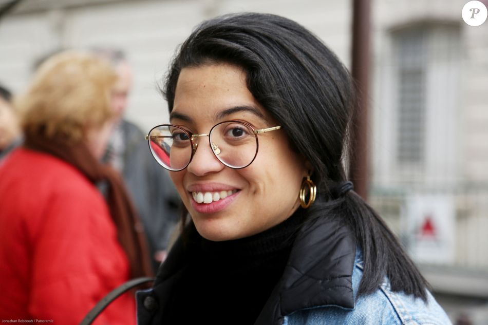 Exclusif - Melha Bedia, la soeur de Ramzy, arrive aux studios de la ...