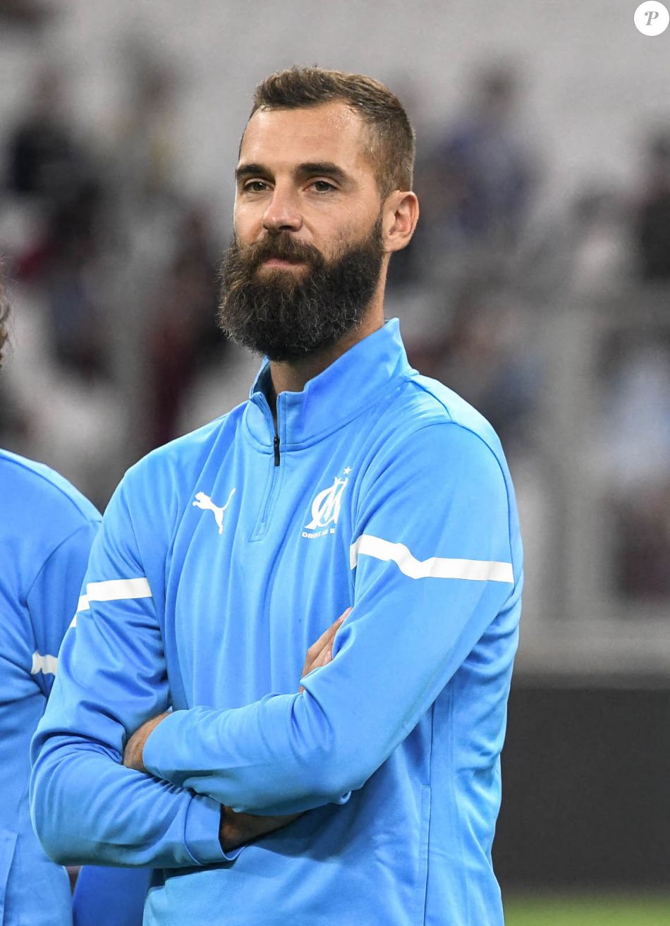 Benoît Paire - Match des héros entre l'équipe OM Legends et l'équipe ...