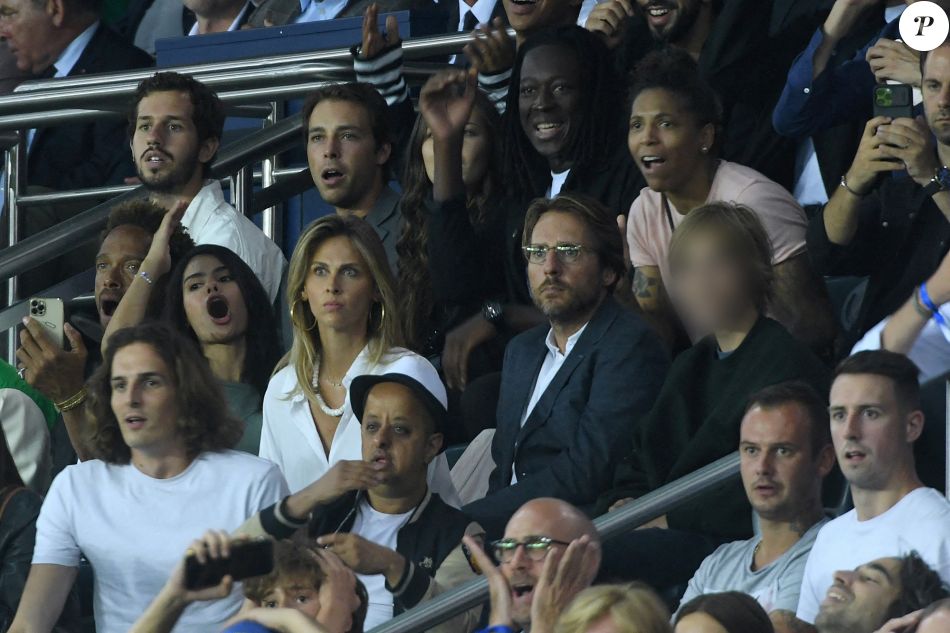 Victor Belmondo, Mory Sacko, Garry Dourdan et une amie, Ophélie Meunier ...