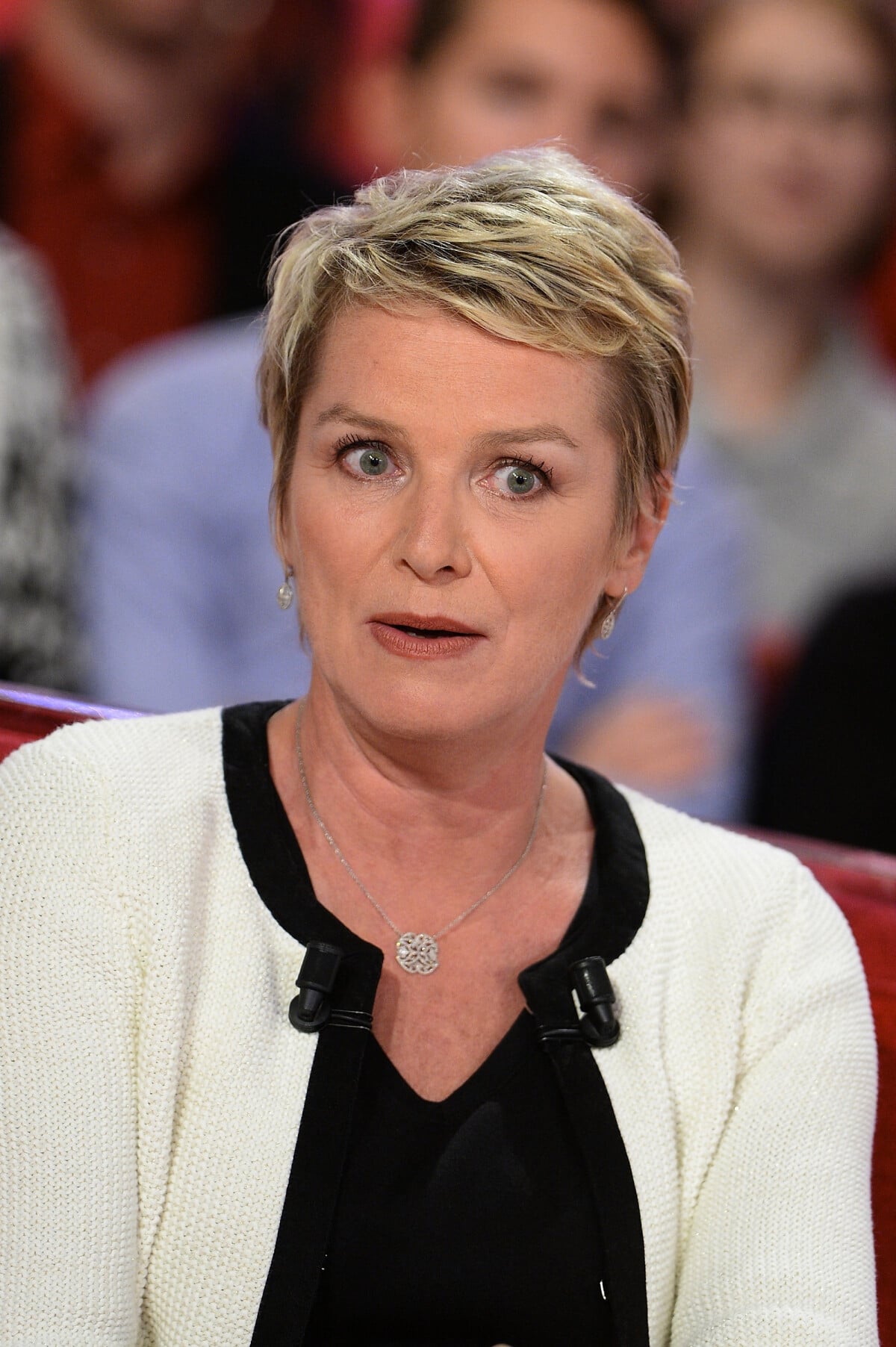 Vidéo : Elise Lucet : Sa fille Rose (15 ans), très "angoissée", a pris ...