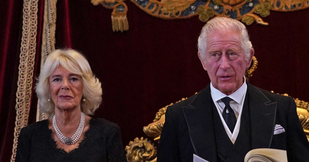 La reine consort Camilla, le roi Charles III d'Angleterre - Personnalités lors de la cérémonie ...
