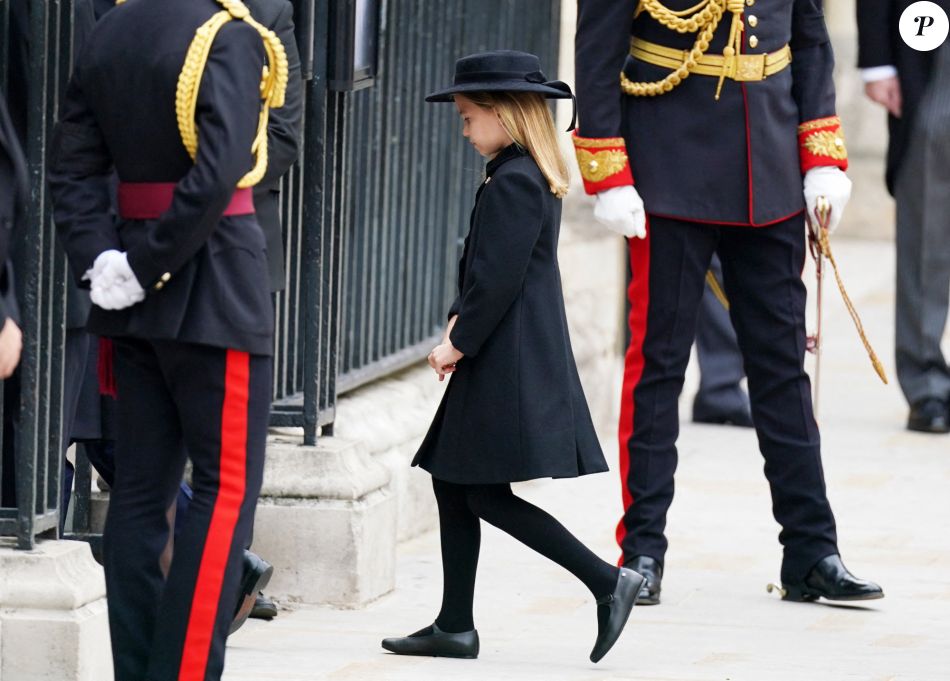 La princesse Charlotte arrive pour les obsèques de la reine Elizabeth ...