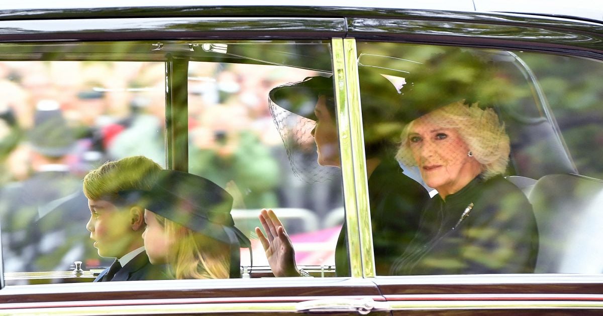 La Princesse Charlotte De Galles Le Prince George De Galles Catherine