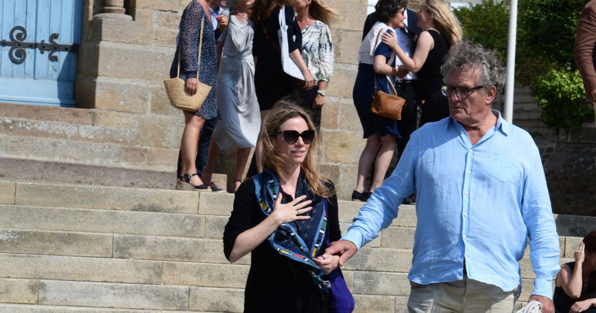 Exclusif - Maud Baecker, Patrick Rocca - Sorties des obsèques de ...