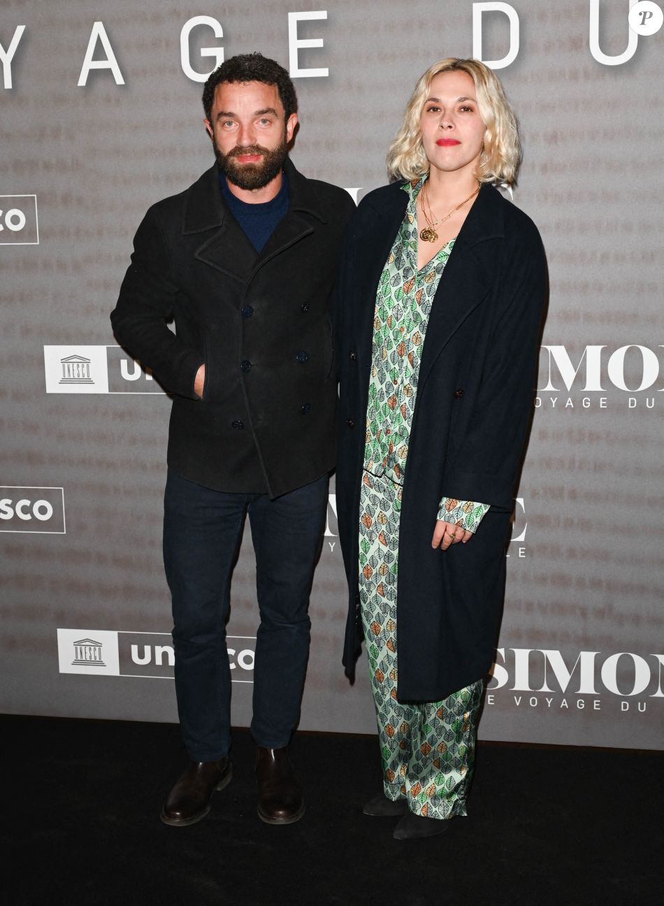 Guillaume Gouix et sa compagne Alysson Paradis - Avant-première du film ...