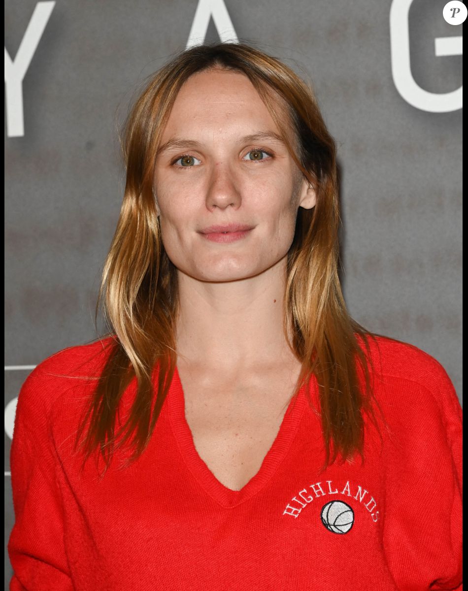 Alysson Paradis et Guillaume Gouix : 1ère sortie depuis la naissance de ...