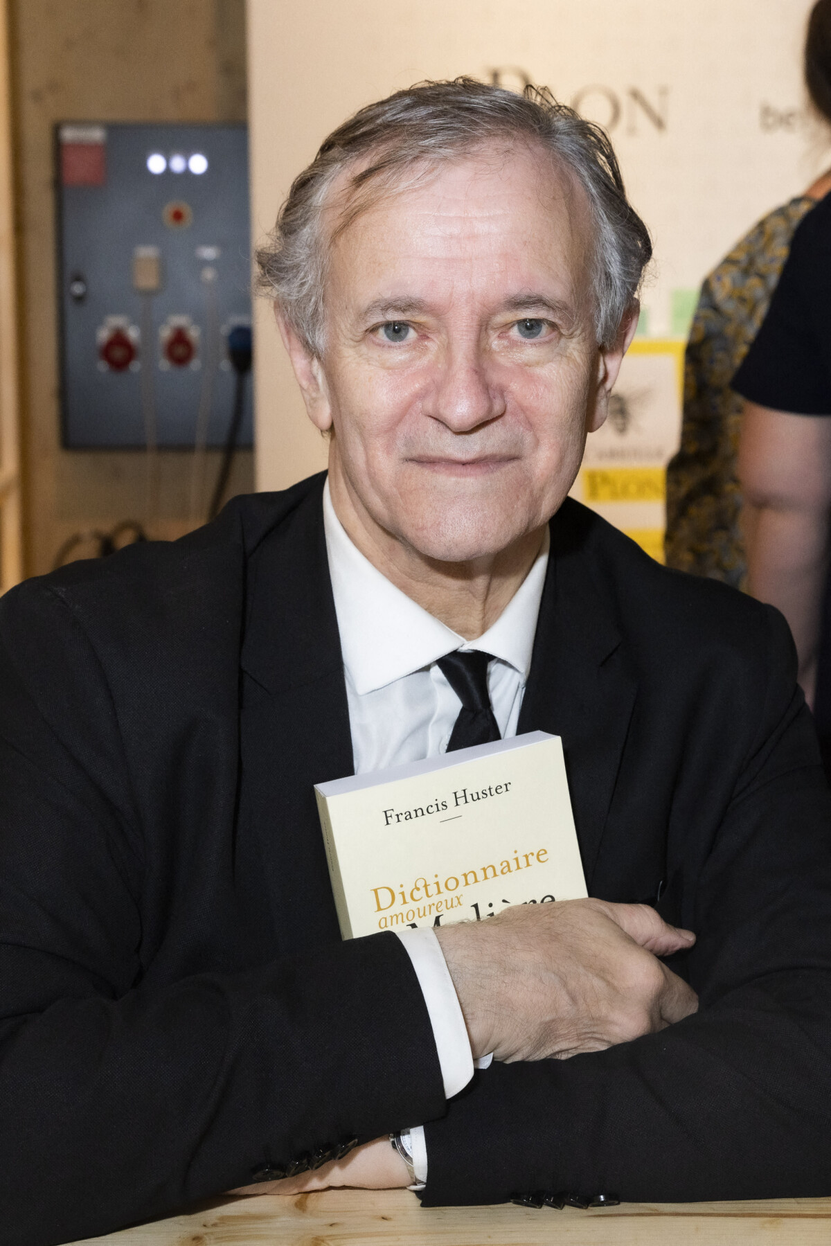 Photo : Francis Huster au Festival du Livre de Paris au Grand Palais ...