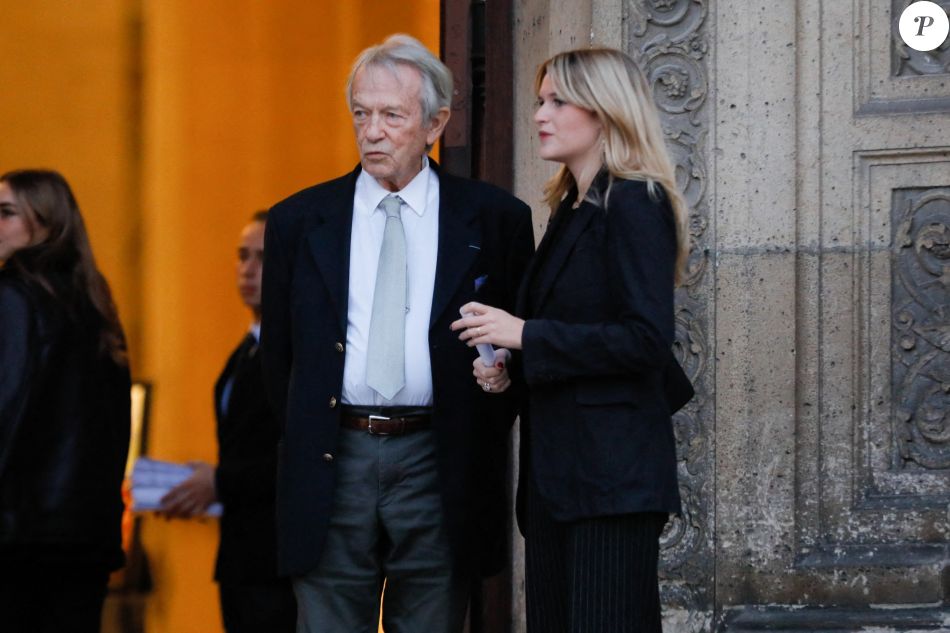 Jean-Pierre Pascal (Père de Charlotte Valandrey), Tara (la fille de Charlotte Valandrey ...