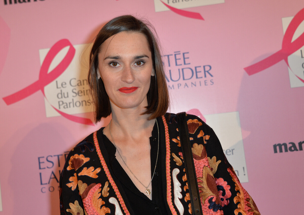 Photo : La chanteuse Yelle - Soirée de lancement d'Octobre Rose au ...