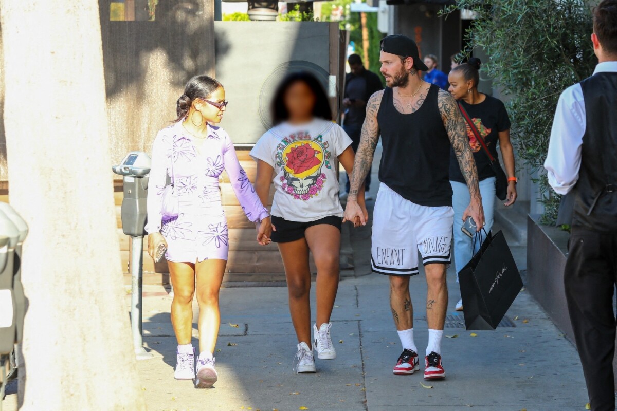 Photo : Exclusif - Christina Milian fait du shopping avec sa fille ...