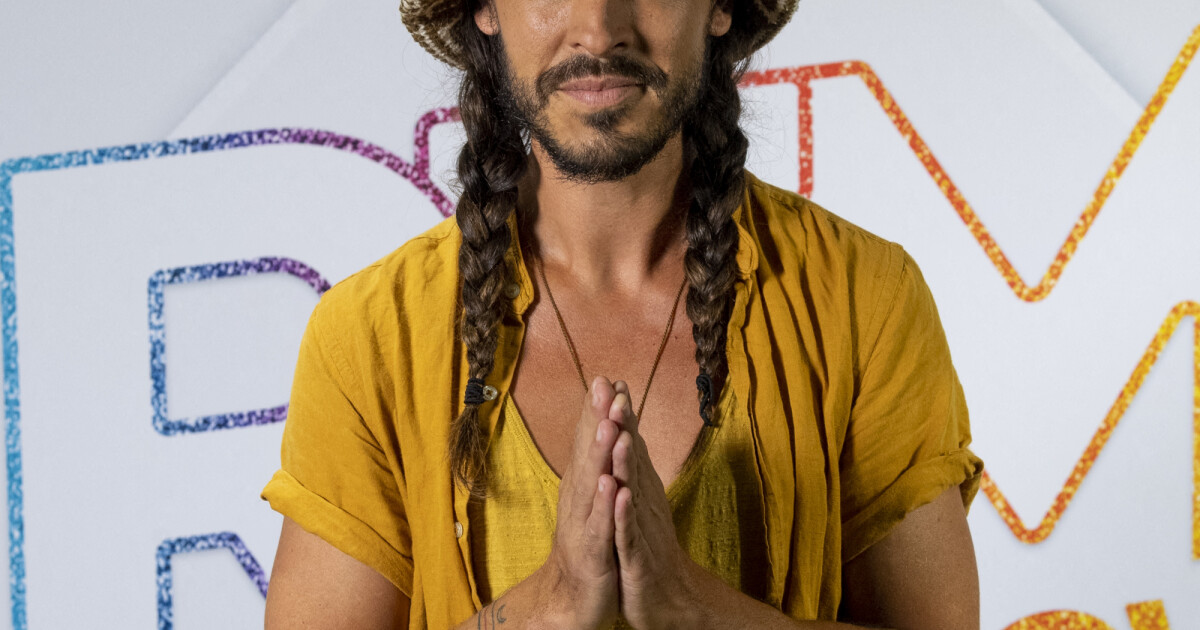 Flo Delavega : Rare vidéo avec son fils aux cheveux très longs, un père ...