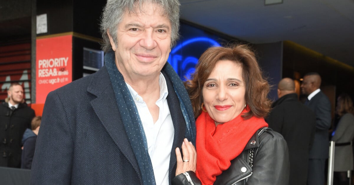 Lionnel Astier marié à 65 ans à Dominique : robe, musique... une union ...