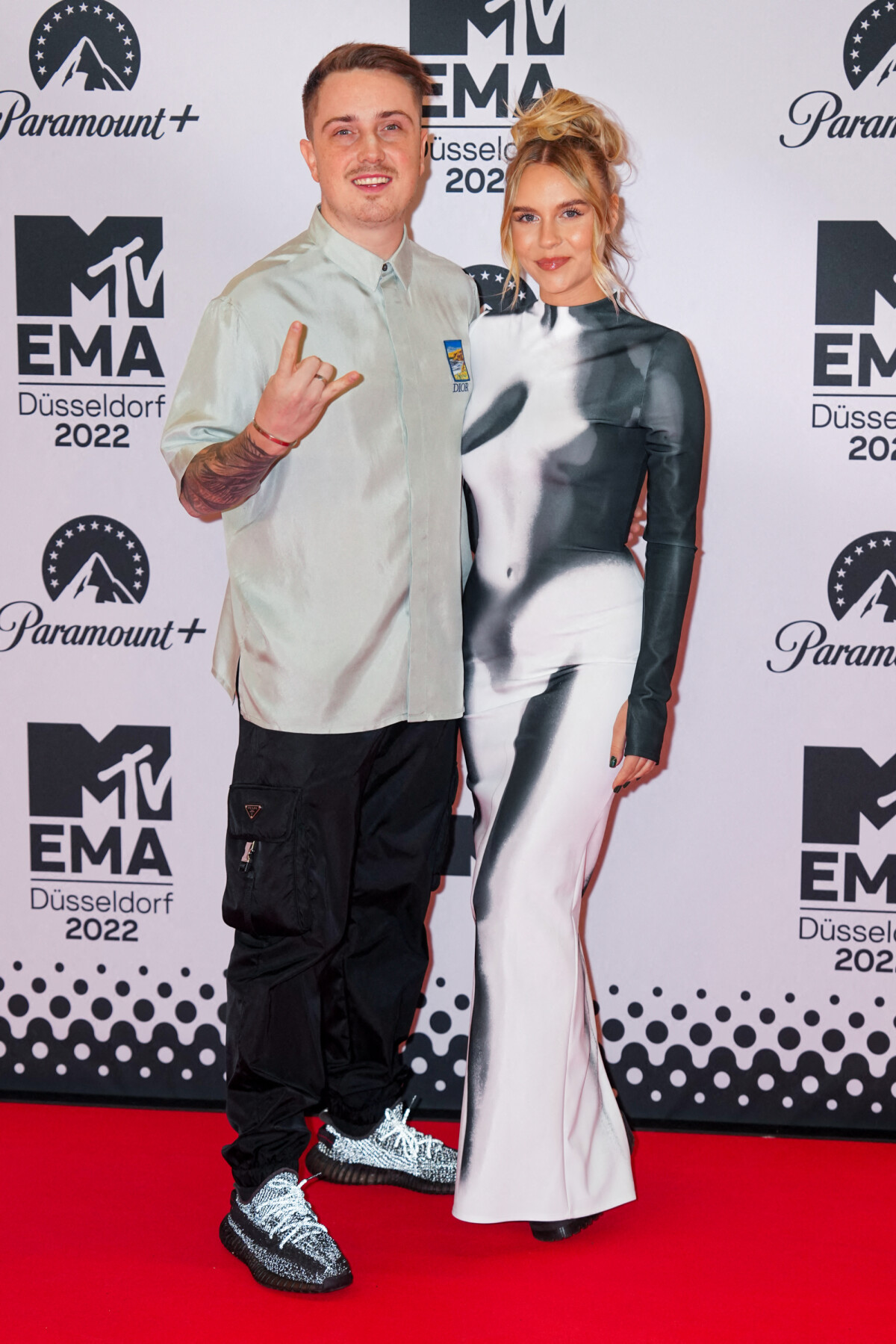 Photo : Dagi Bee and Eugen Kazakov au photocall des "MTV Europe Music ...