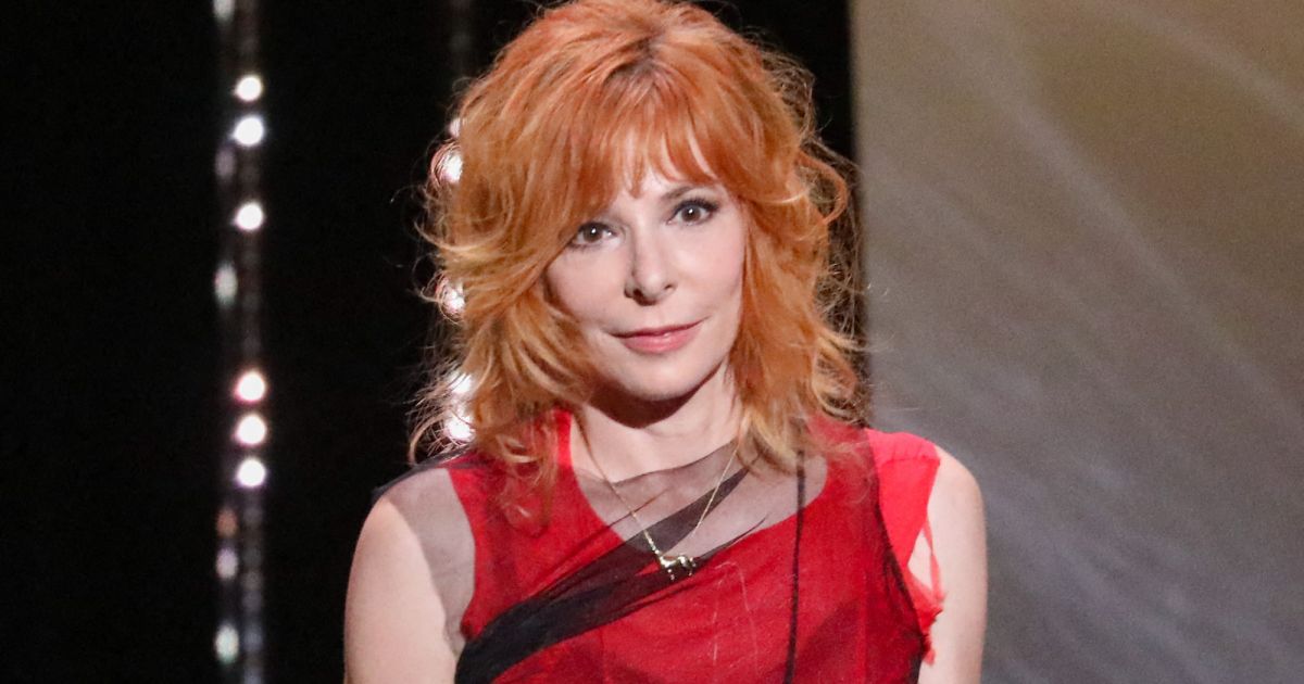 Info du 13 mai 2022 - La chanteuse Mylène Farmer a rompu avec Benoît Di ...