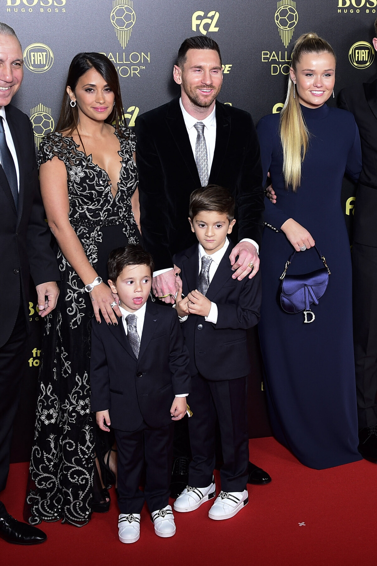 Photo : Hristo Stoitchkov, Lionel Messi, sa femme Antonella Roccuzzo ...